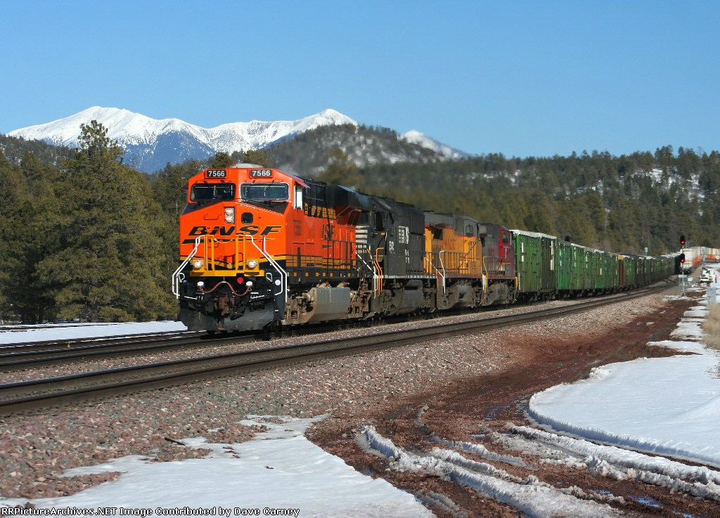 BNSF 7566
